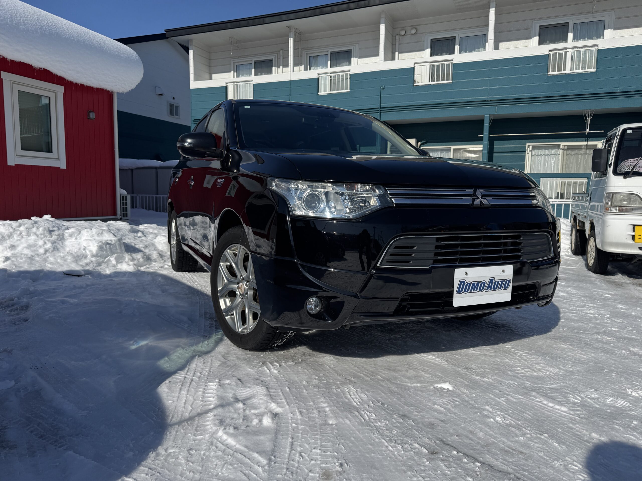 2015 Mitsubishi Outlander PHEV・G Navi PKG ー 4WD - Domo Auto - Used car dealer in Misawa, Aomori