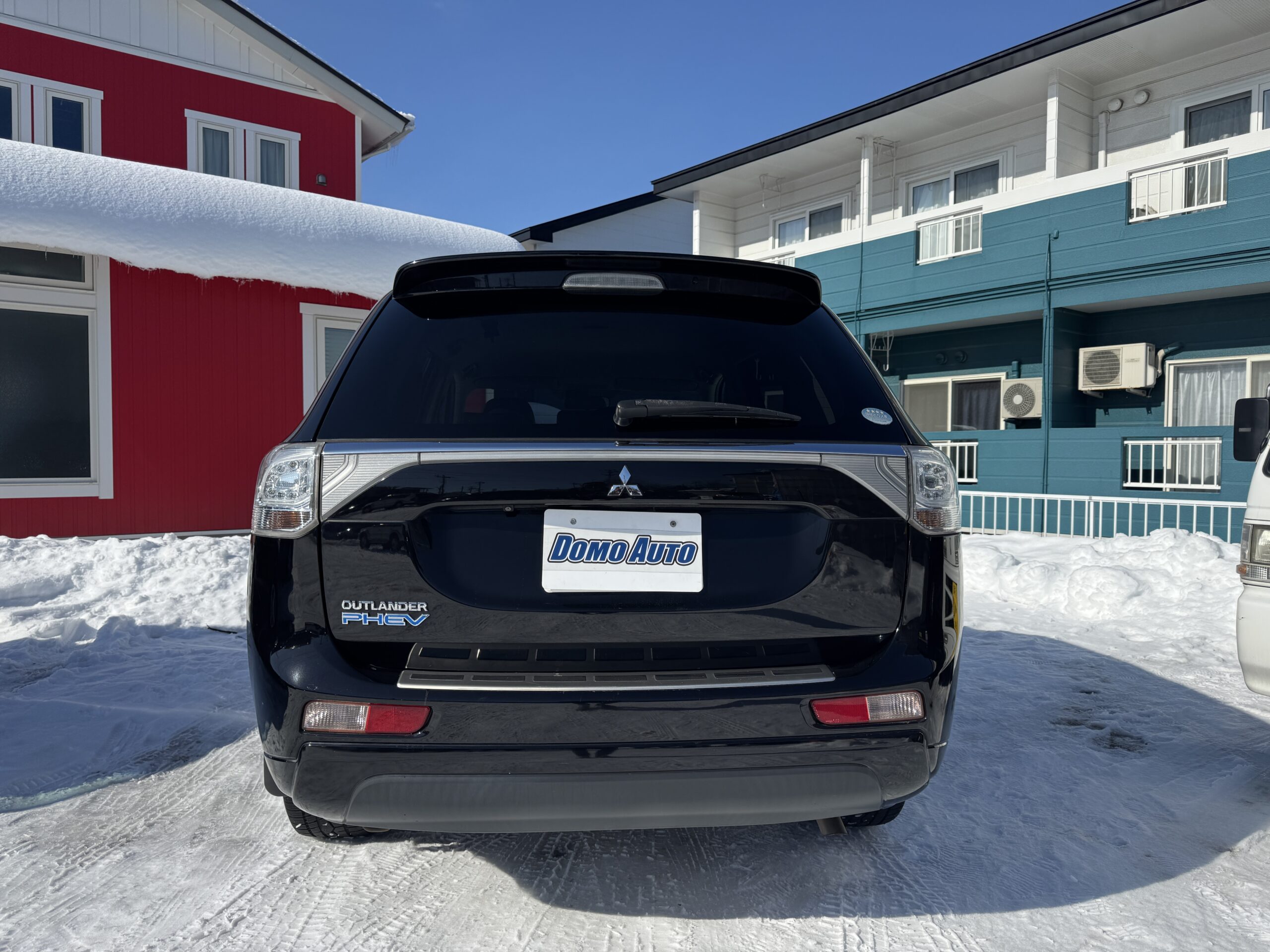 2015 Mitsubishi Outlander PHEV・G Navi PKG ー 4WD - Domo Auto - Used car dealer in Misawa, Aomori